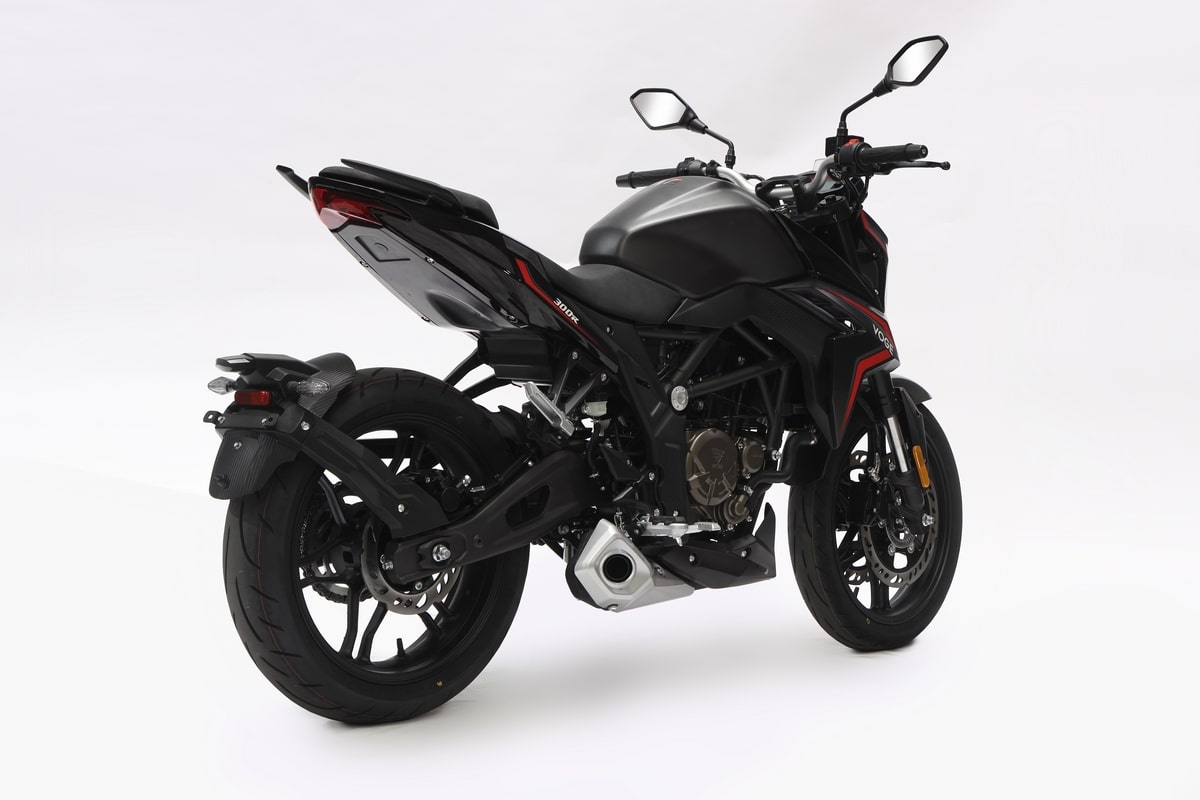 VOGE 300AC | Precio, Ficha Técnica y Características