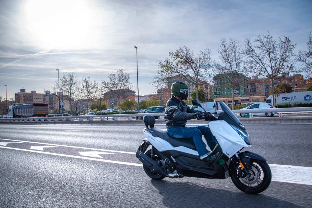 MITT GTS 330 2022 Prueba, Precio, Ficha Técnica y Opiniones