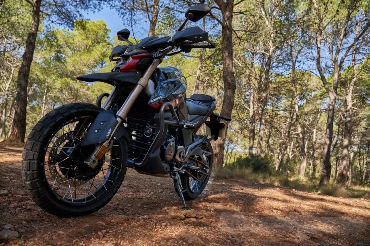 ZONTES U1 125 Trail 2022 Prueba, Precio y Ficha Técnica