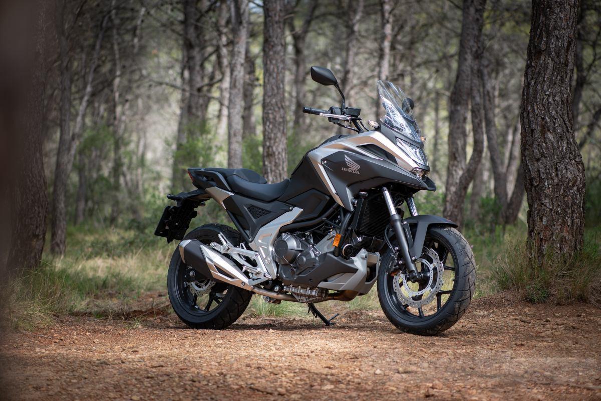 Honda NC750X Prueba, Precio, Ficha Técnica | MundoMotero.com