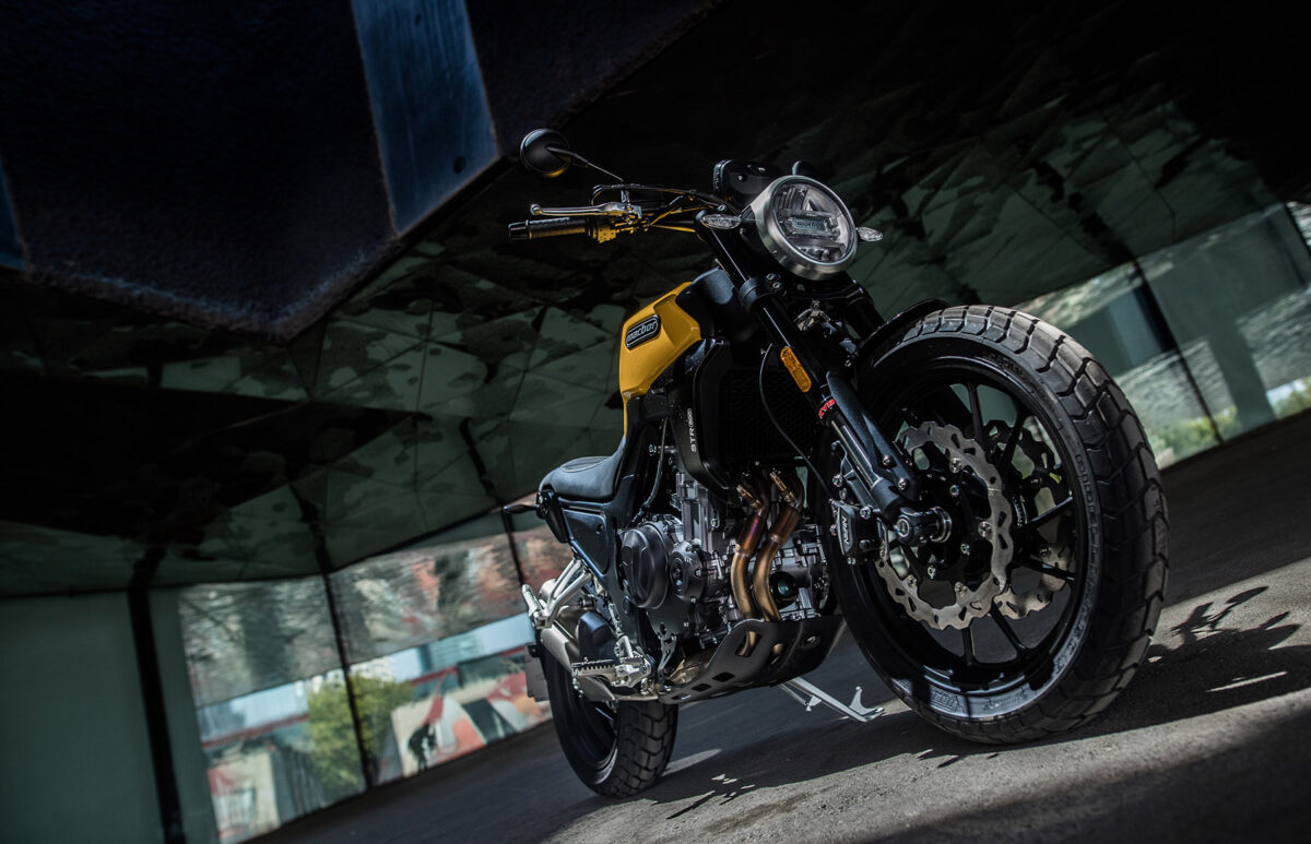 MACBOR Eight Mile 500 STR