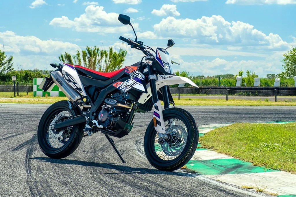 Aprilia SX125 2025 Precio, Ficha Técnica | MundoMotero.com
