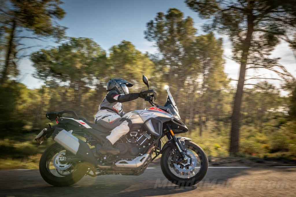 Prueba Morbidelli T1002VX: Una trail de 1000cc con gran relación ...