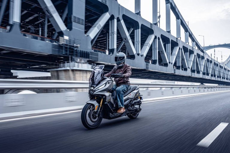 Voge SR450X 2026 Novedades Scooters Crossover A2 | MundoMotero.com